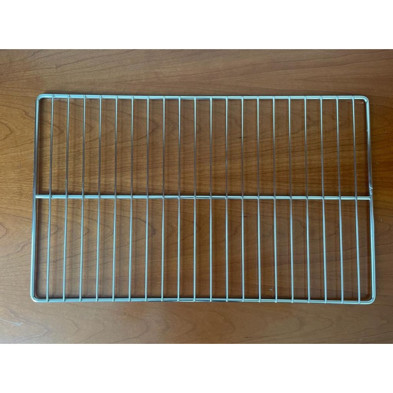 Shelf grating